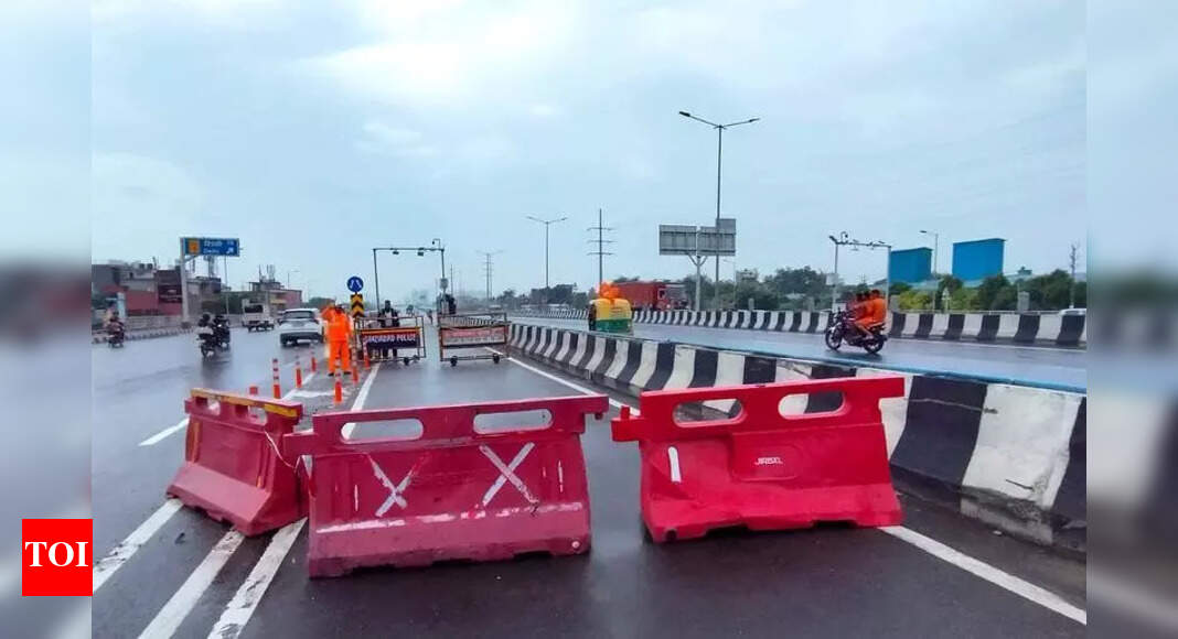 Ghaziabad cops open DME for morning rush, close Delhi lanes by noon again | Noida News - Times ...