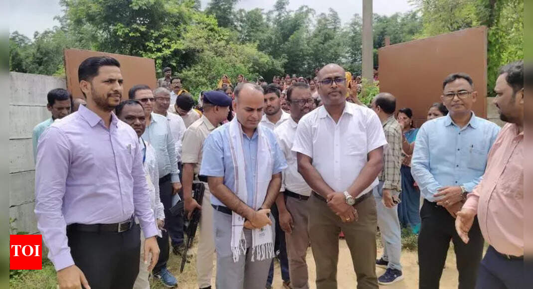 Work out plan to run bamboo cluster in cooperative model: DC | Ranchi ...