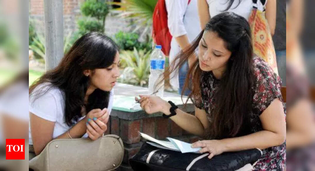 Many popular UG courses still open at top DU colleges, 2nd round begins ...