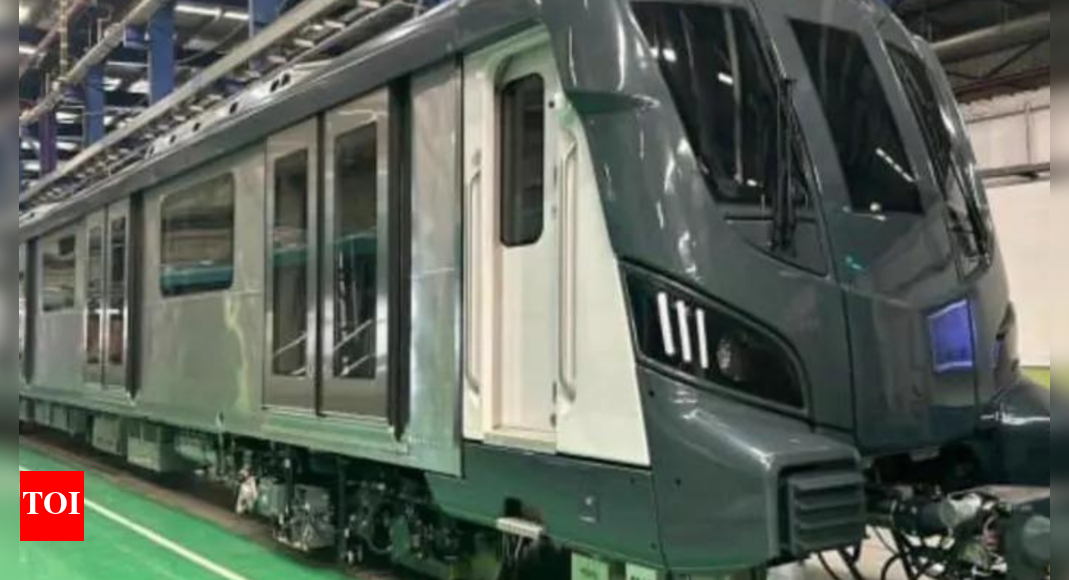 Pune metro line-3 conducts second trial run on 4-km stretch; 88% work ...
