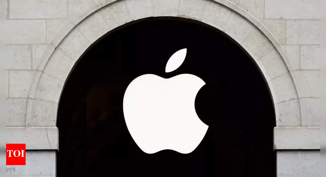 Apple may debut foldable iPhone in 2026, offering design similar to ...