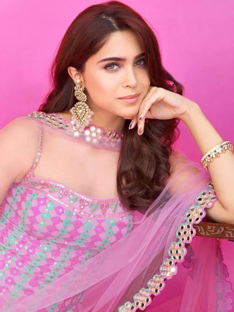 Sharvari Wagh brings charm to every pink detail | Times of India