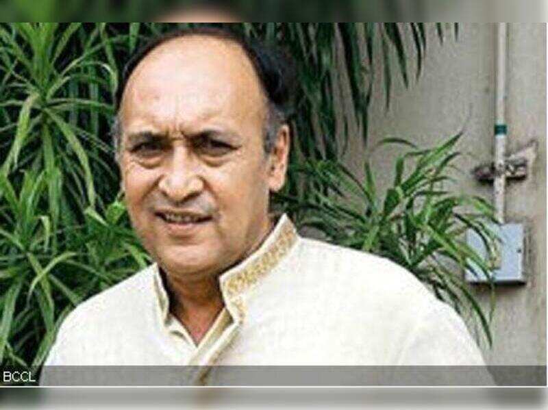 Victor Banerjee lashes out at national awards | Hindi Movie News ...