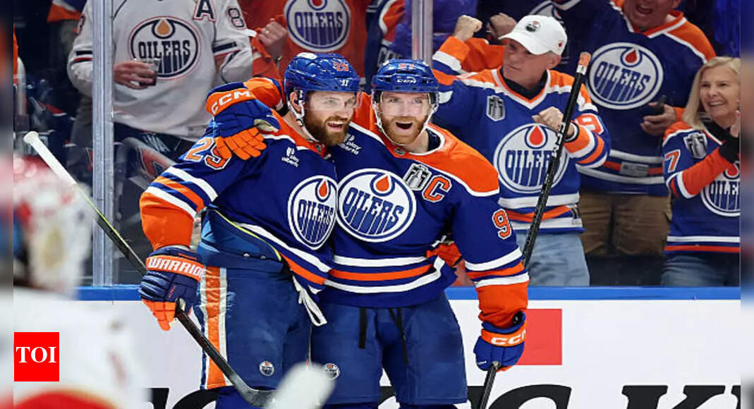 Connor McDavid turns water baby as wife Lauren shares candid poolside ...