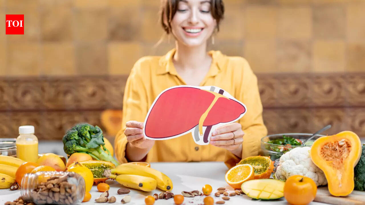 5 fruits that hydrate the liver and the right way to consume them