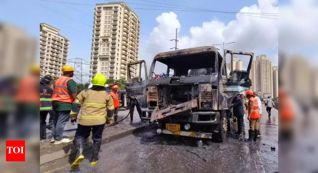 Gas tanker catches fire on Patlipada flyover along Ghodbunder Highway ...