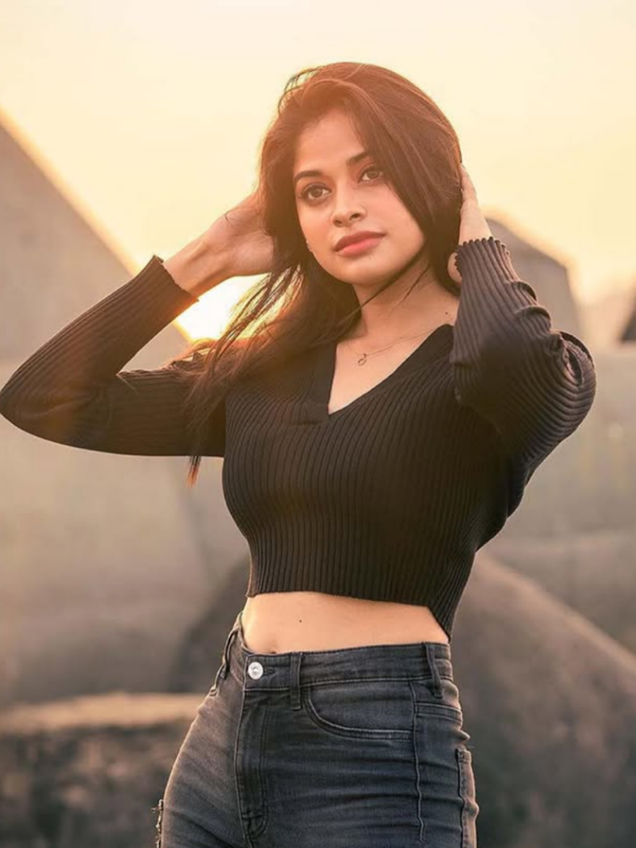 In pics: Glamorous looks of Dharshana Asokan | Times of India