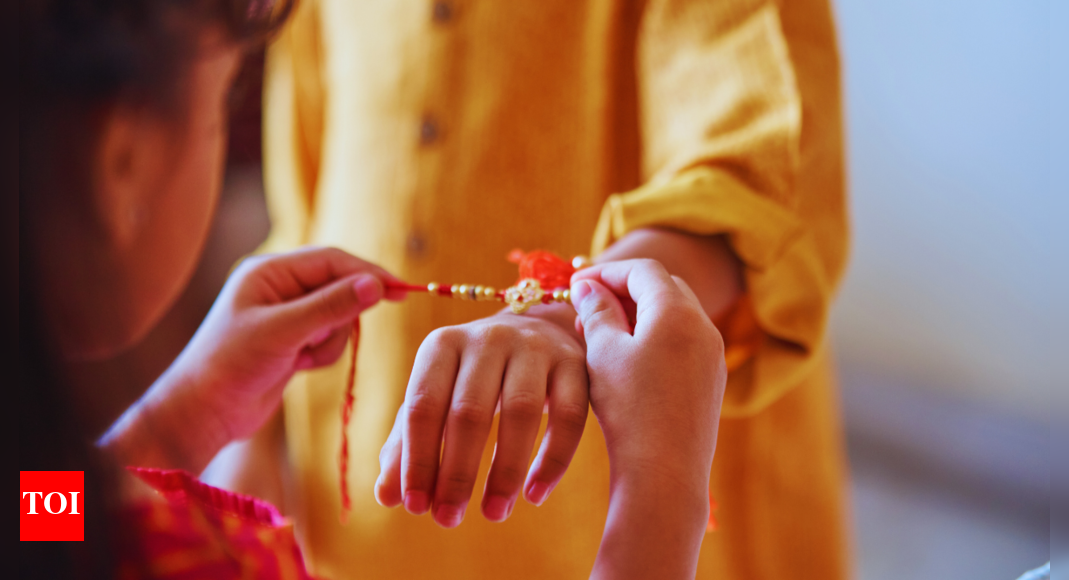 Raksha Bandhan Quotes: 25 Best Quotes, Poems and Sayings That Perfectly ...