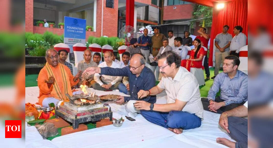 IIT-K lays foundation stone for KSS bldg | Kanpur News - The Times of India