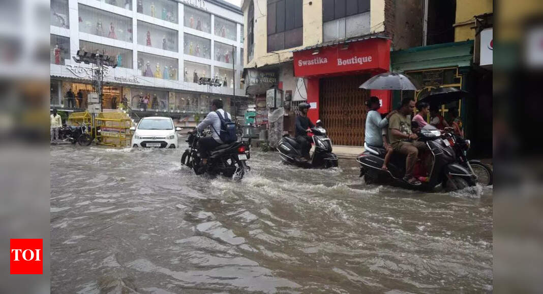 Post-flood challenges: Steps to check infectious diseases initiated ...