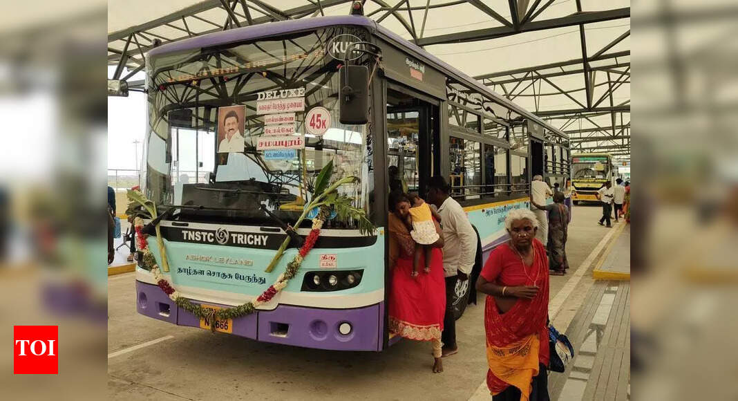 Seven low-floor buses rolled out in Trichy | Trichy News - Times of India