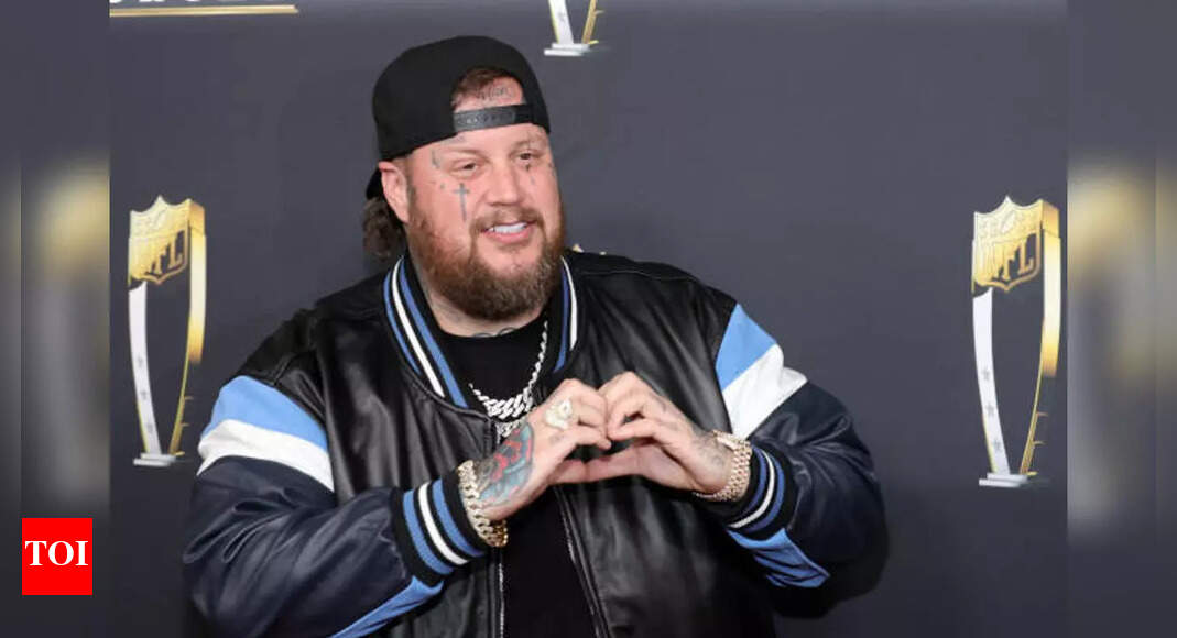 Jelly Roll's 200-pound weight loss inspires NFL's Tennessee Titans with ...