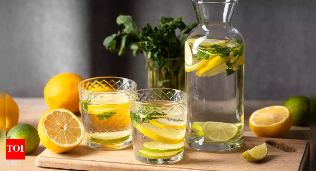 Side Effects Of Lemon Water : Stop drinking lemon water daily: 7 side ...