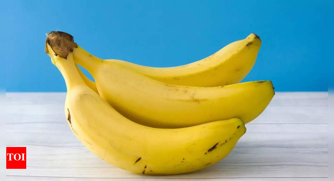 7 Side effects of overeating bananas on your digestion, heart, blood ...