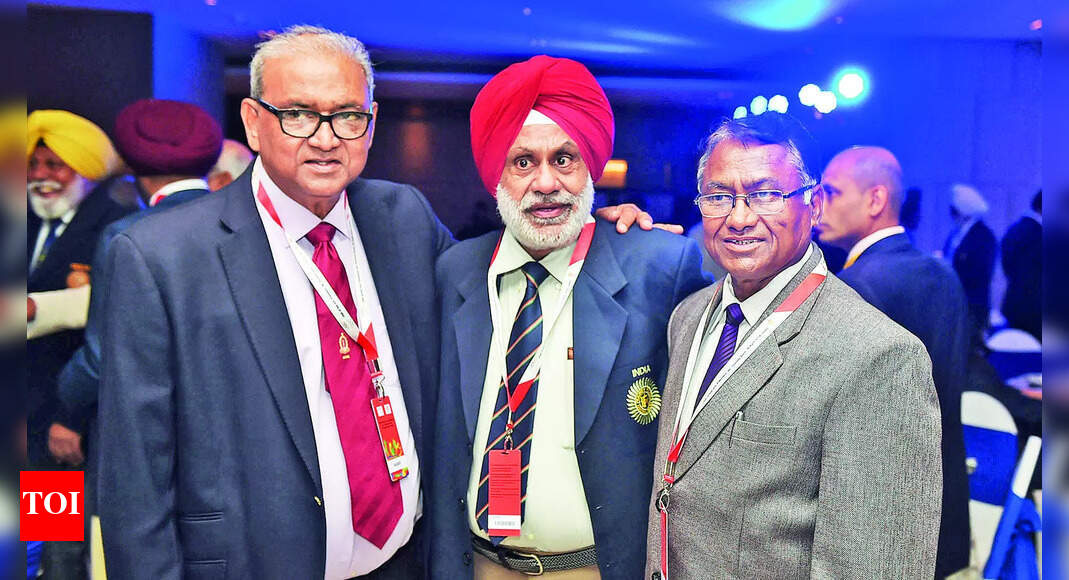 Vece Paes: Rich praise for great son of Assolna who inspired many ...