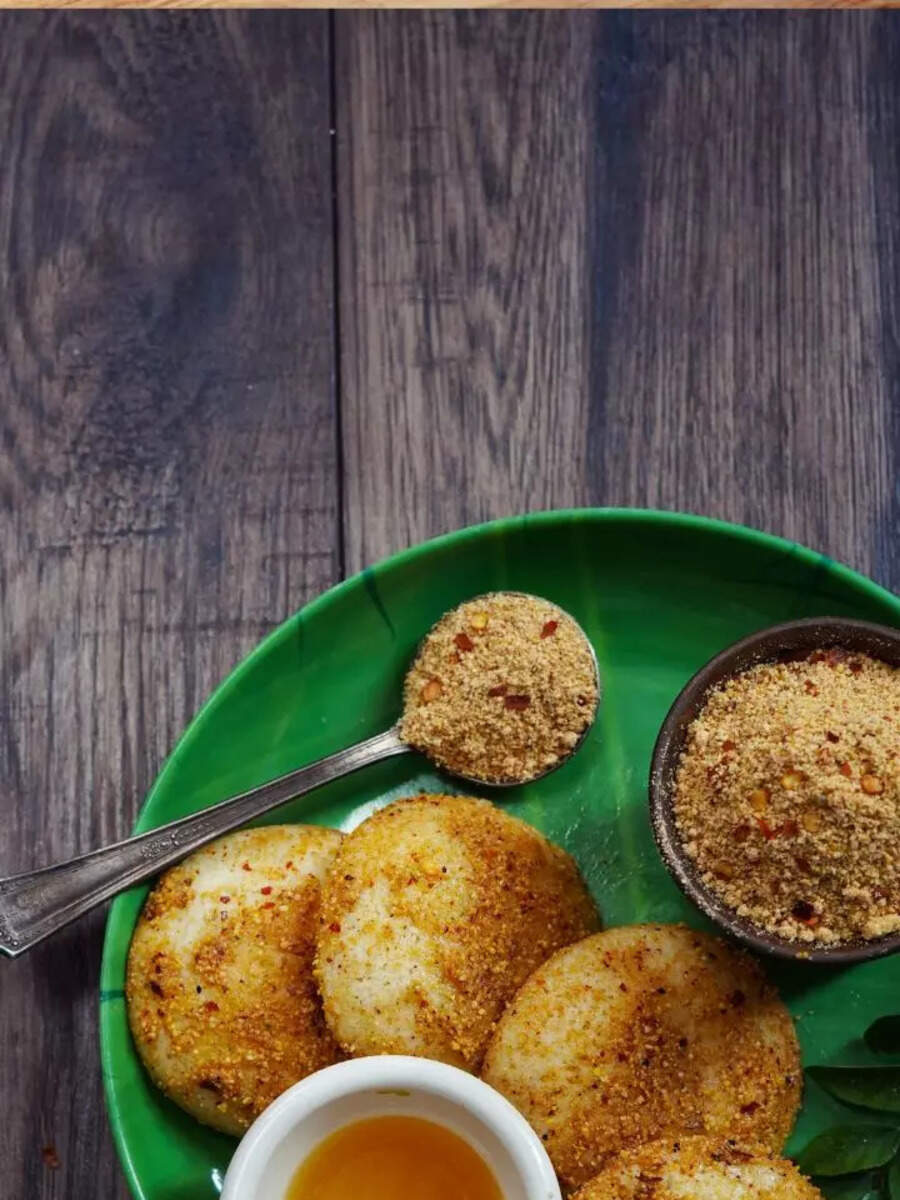 How to make traditional South Indian Podi Idli | Times of India