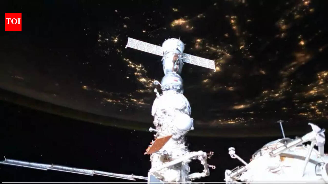 Astronaut Shubhanshu Shukla Shares Breathtaking Timelapse Video Of ...