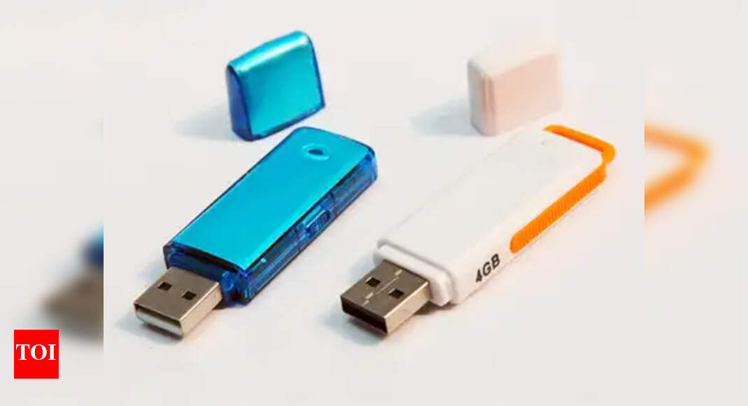 J&K bans pen drives on official devices, WhatsApp & PDF apps to process ...