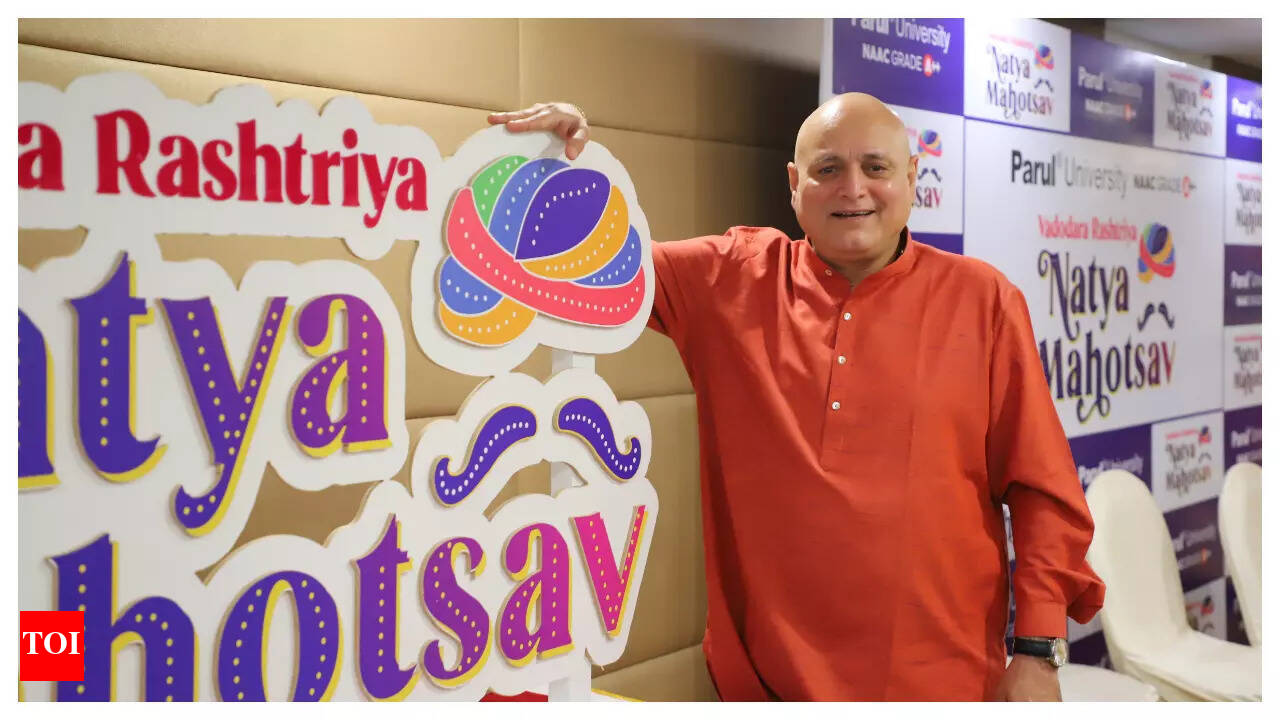 Logotipo De Manoj Marathi Ajay Bhalwankar Of Sony Marathi: Consistent