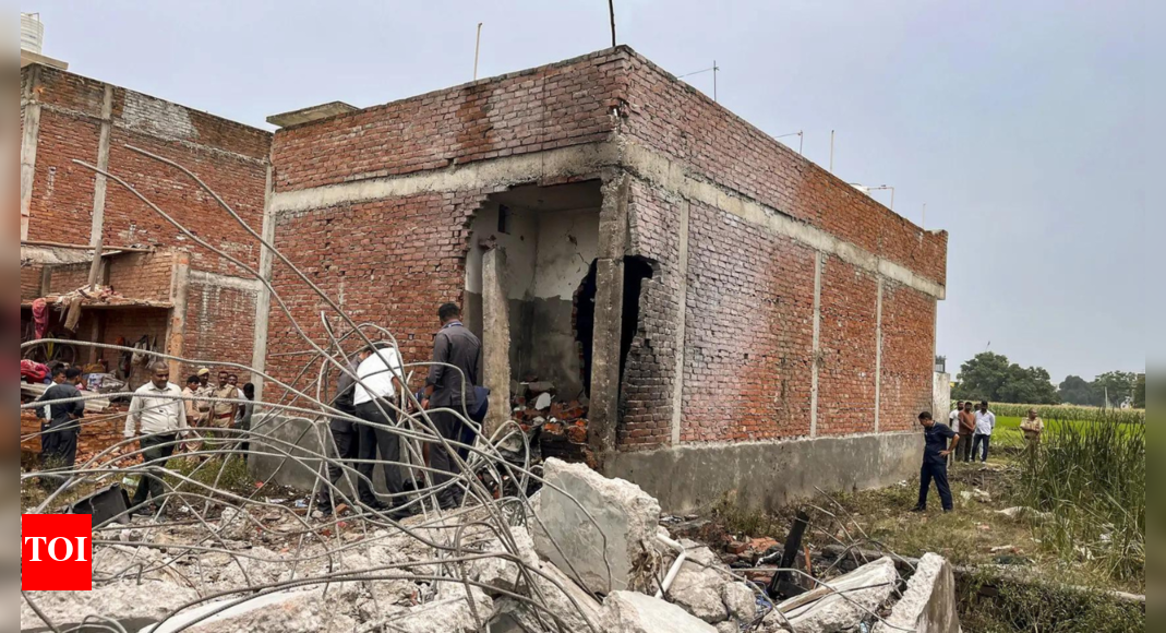 Lucknow Firecracker Factory Explosion: Couple killed, 2 critical among ...