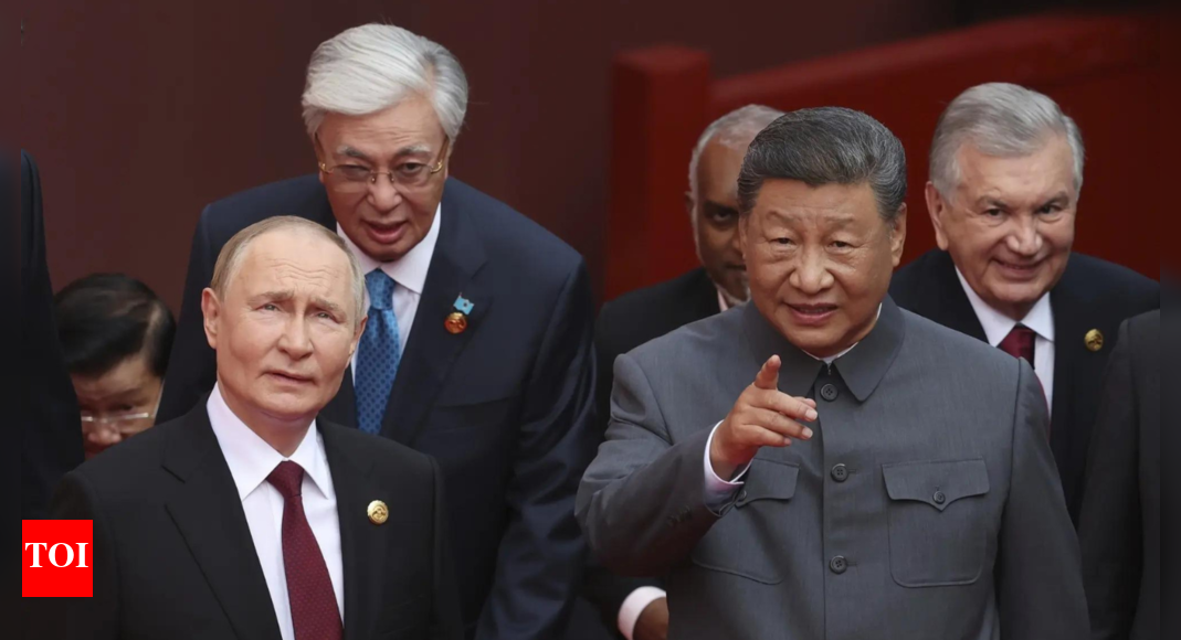 Meme Sahib: Trump laughs away Chinese humiliation as critics unload on ...