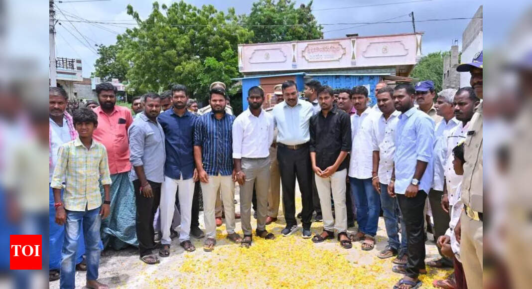 Vision of education burns bright in this faction-ridden Kurnool village | Vijayawada News - The ...