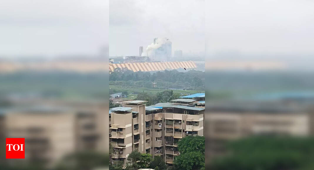 Chembur locals complain of odour, RCF denies gas leak | Mumbai News ...