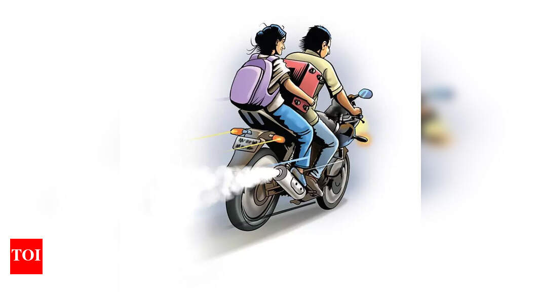 Police restrict two-wheelers on Hinjewadi-Wakad bridge during peak ...