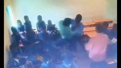 Teachers caught fighting in classroom at Chhattisgarh school; one ...