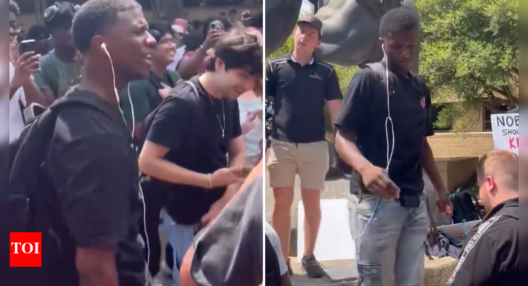 Watch: Texas student mocks Charlie Kirk's death at vigil; expelled after Abbott’s call - The ...