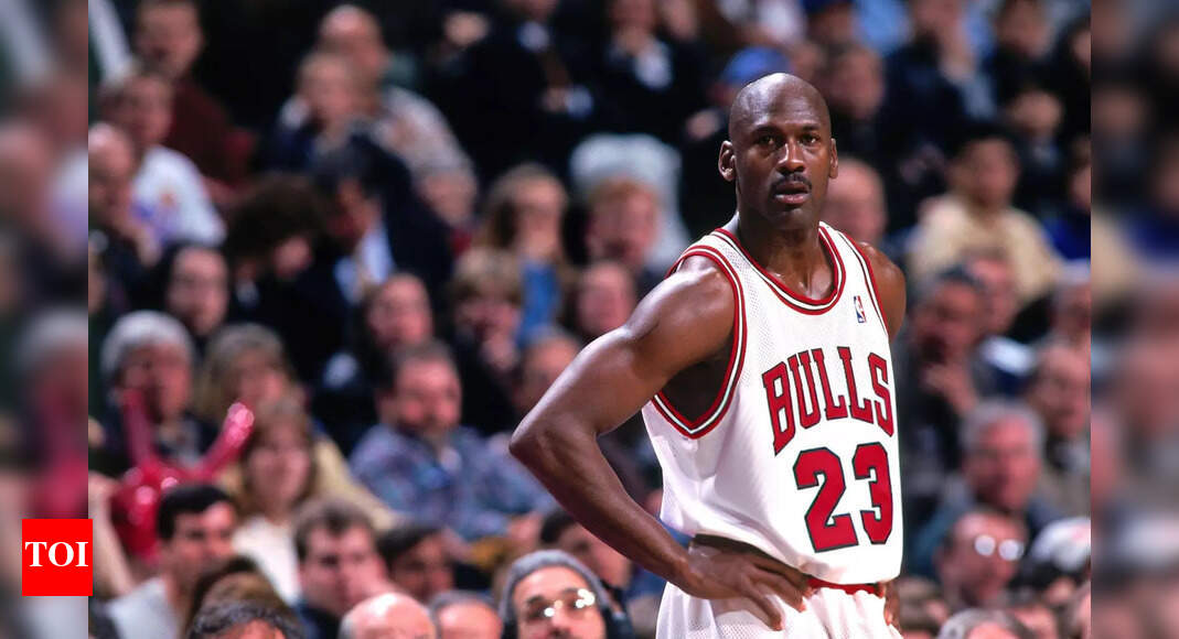 Michael Jordan once punched Steve Kerr and made it clear that weakness ...