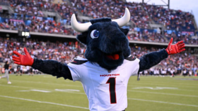 Watch: Houston Texans mascot pulls hilarious confetti balloon prank on ...