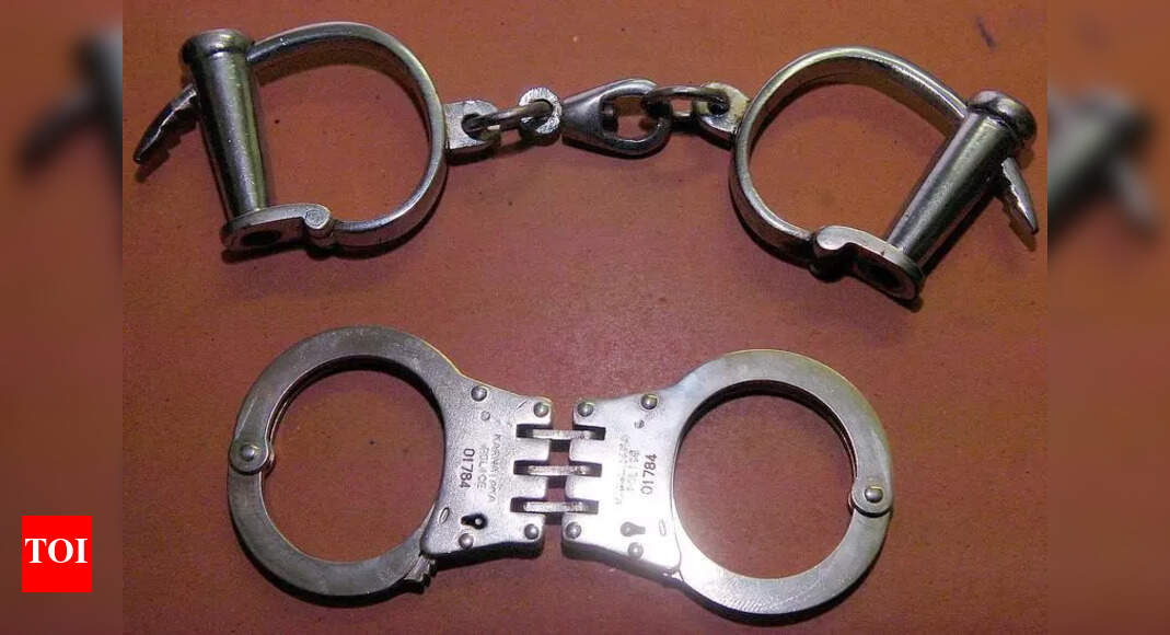 Mathadi worker arrested on extortion charge in Wakad | Pune News - The ...