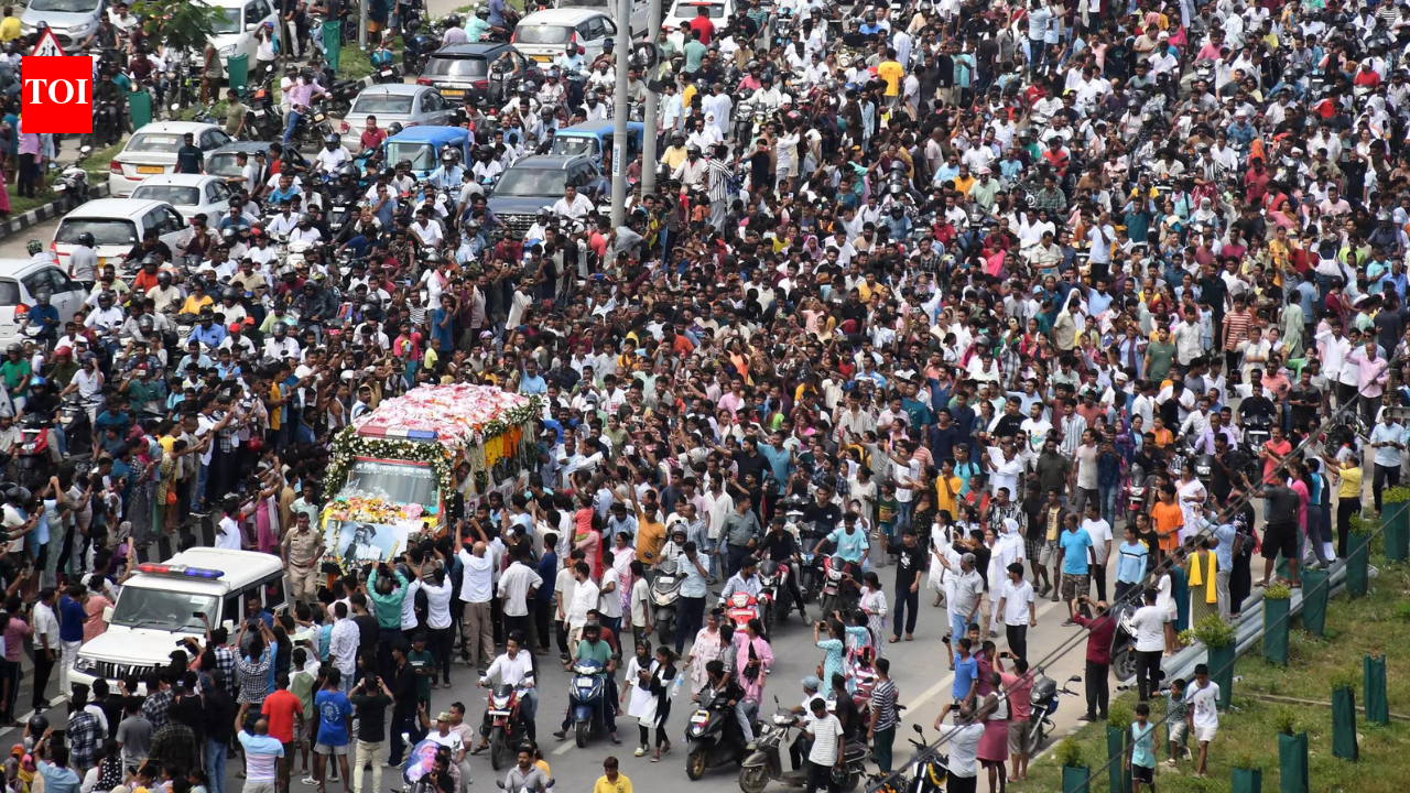 Assam mourns Zubeen Garg: A last walk with its beloved singer (photos)