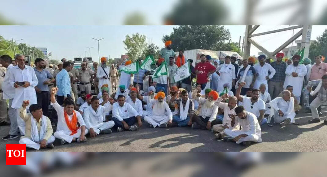 Farmers block highway for 2 hours in Kurukshetra, allege slow paddy ...