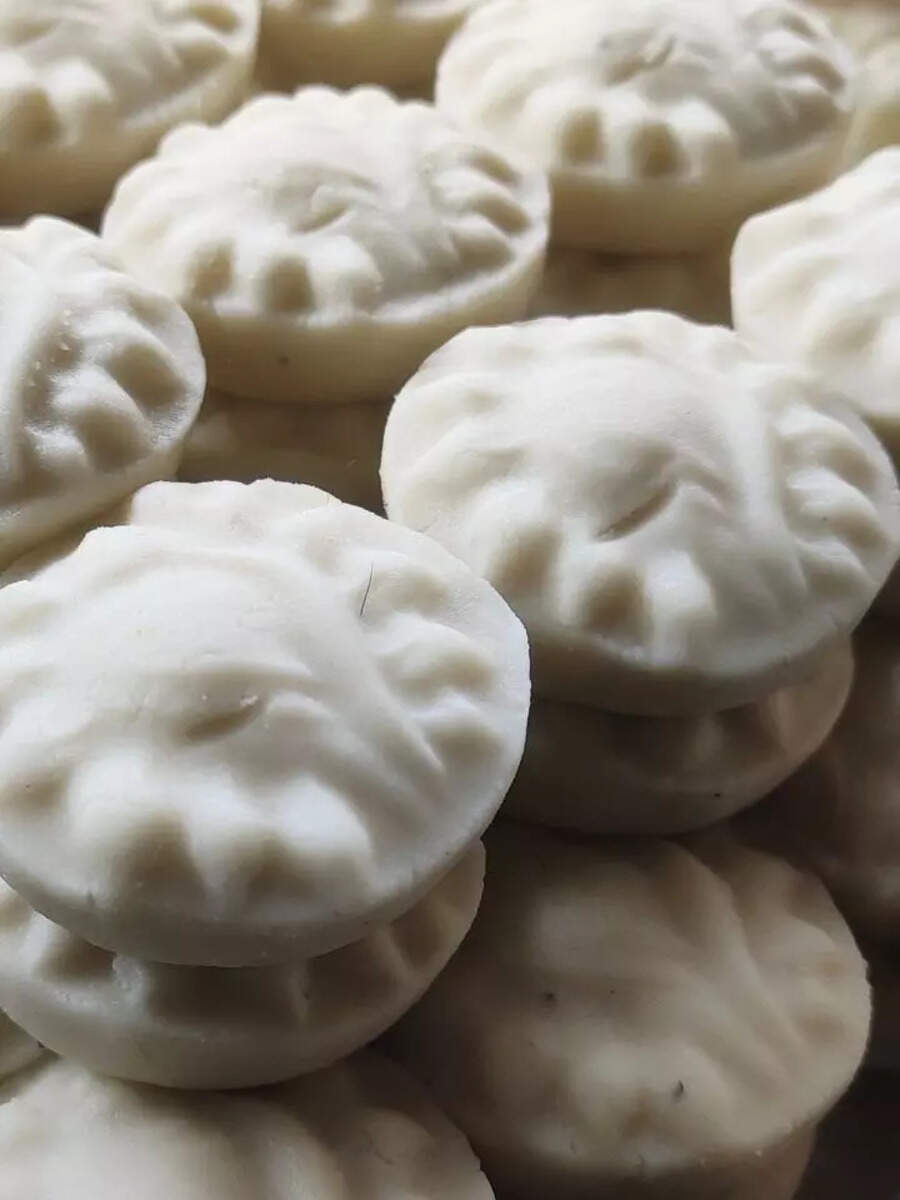 How to make home-style Narkel Sandesh at home | Times of India