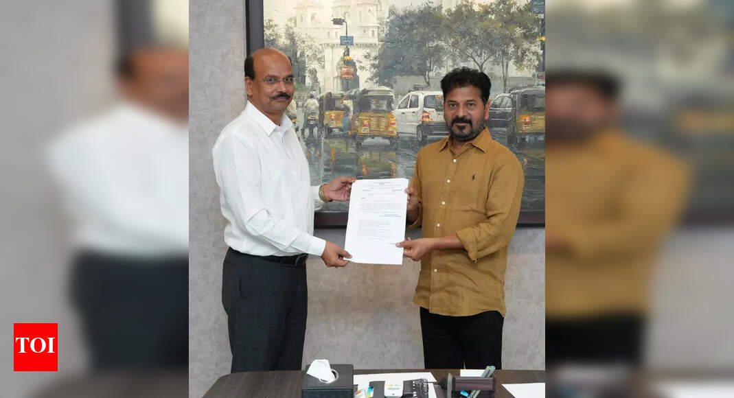 Shivadhar Reddy appointed new Telangana DGP | Hyderabad News - The ...