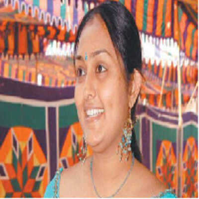 Vindhya files for divorce | Tamil Movie News - Times of India