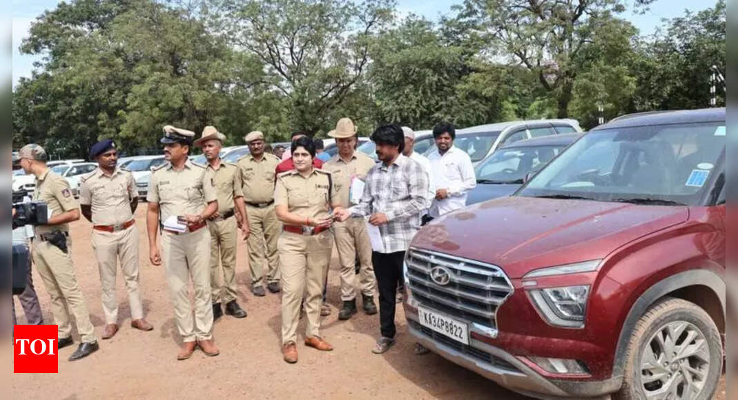 Ballari police bust car pledge racket; 46 vehicles recovered | Hubballi ...