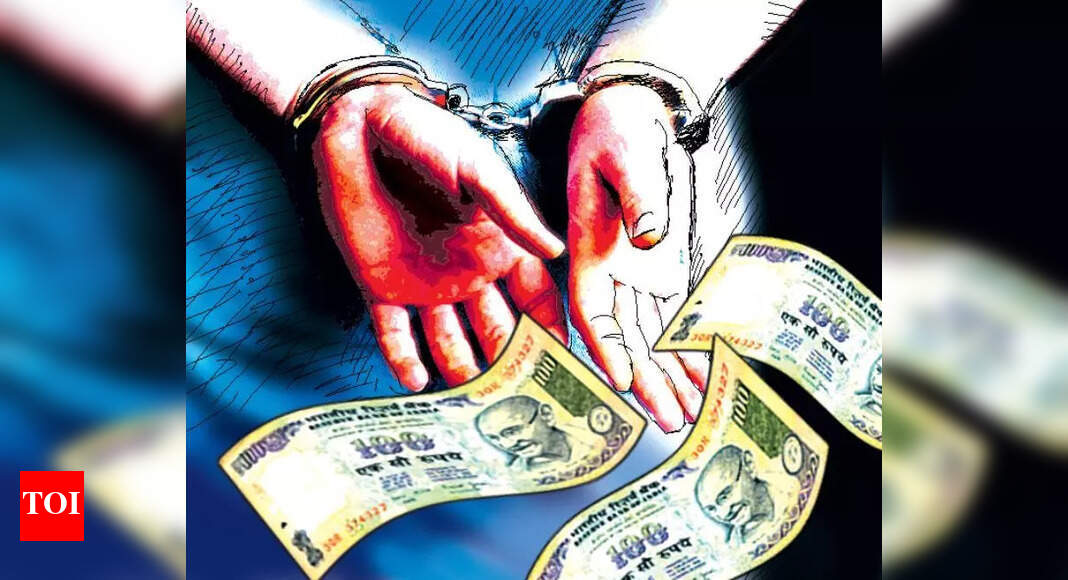 Janpad panchayat CEO caught taking Rs 20,000 bribe | Indore News - The ...