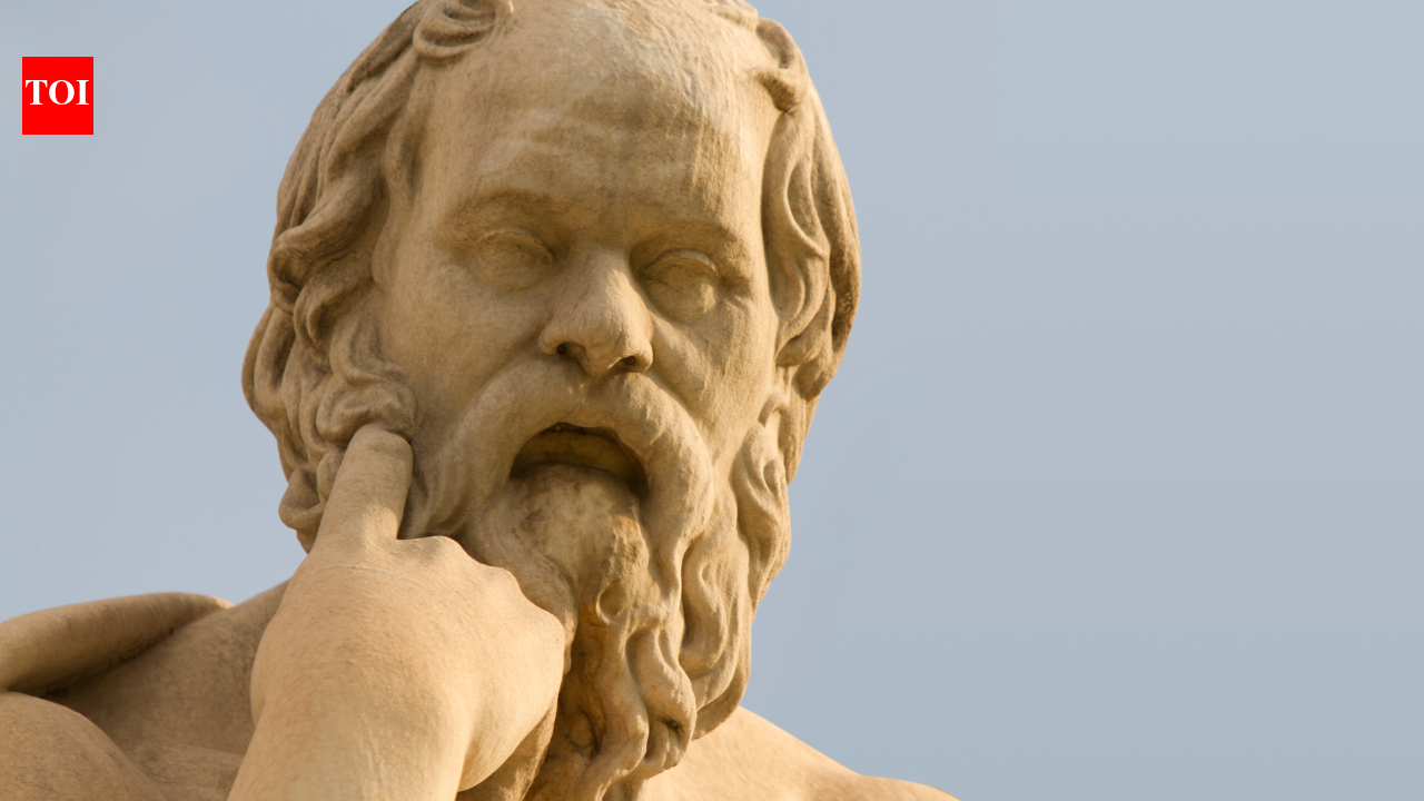 8 timeless teachings of Socrates that inspire conscious living