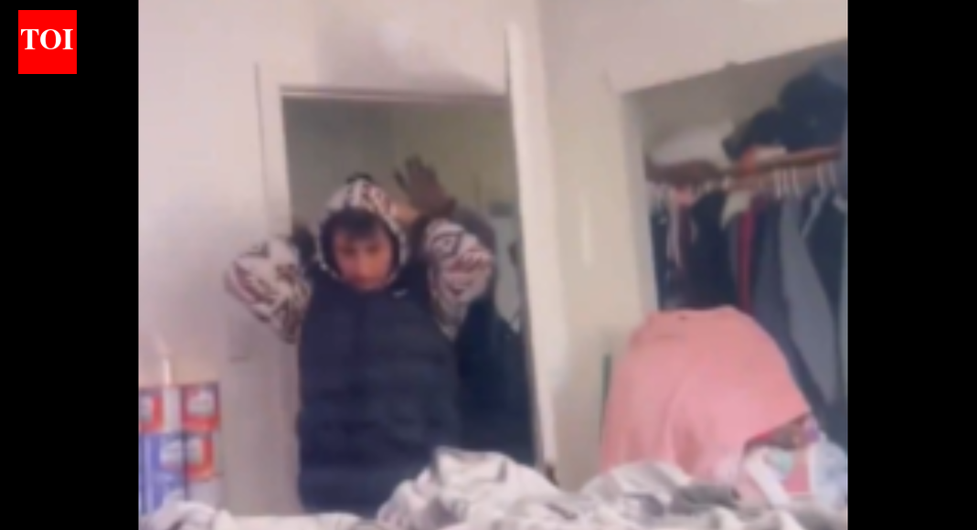 Watch: ICE agents barge into Portland family's home; point gun at them ...