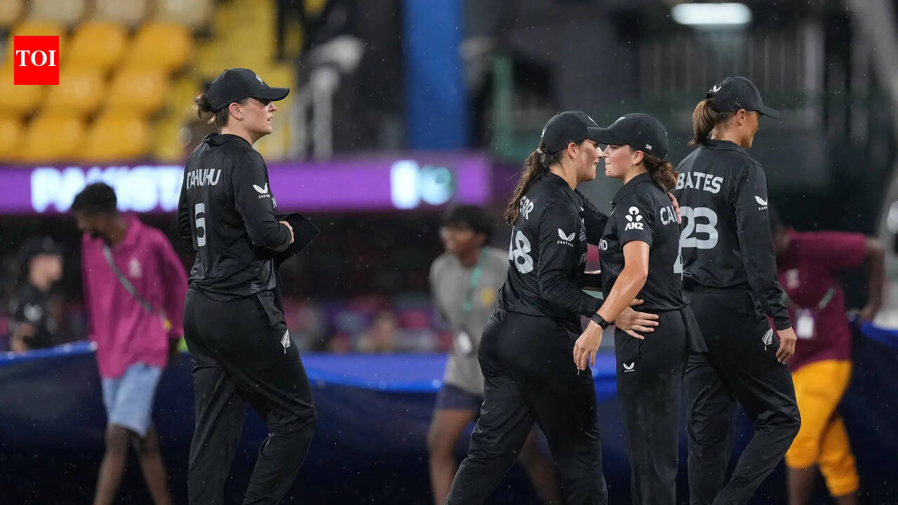 Pakistan Women 92/5 in 25.0 Overs | New Zealand vs Pakistan Highlights ...