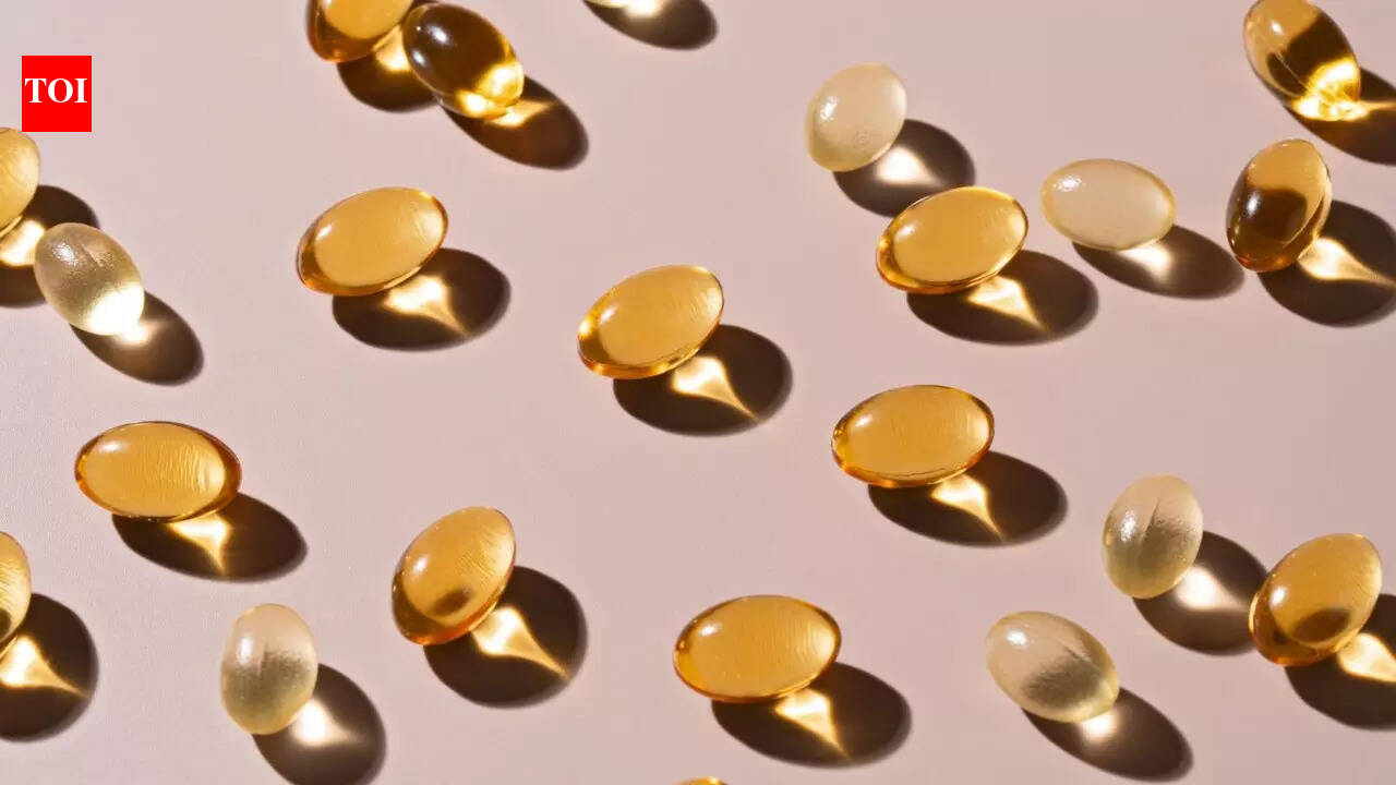 Vitamin D deficiency symptoms: 9 signs you are low on the sunshine vitamin