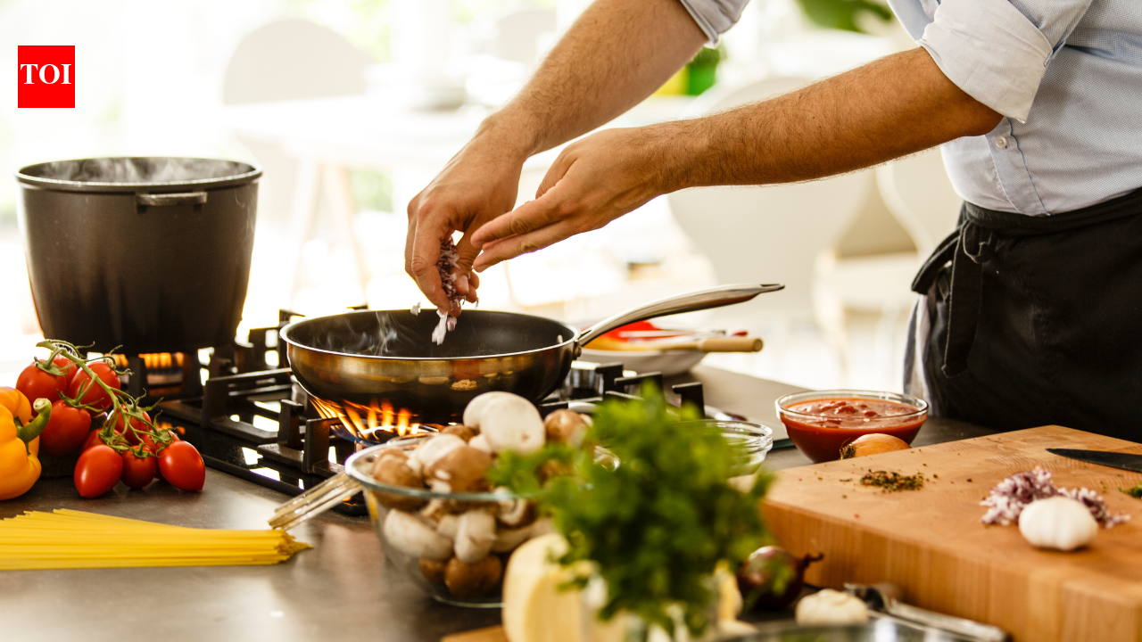 7 most common kitchen mistakes that destroy food nutrients