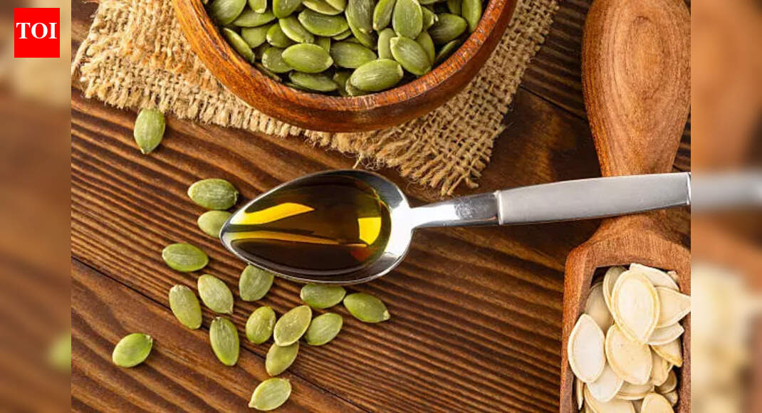 Kaddu ke beej for hair growth: How to use Pumpkin seed oil for quick ...