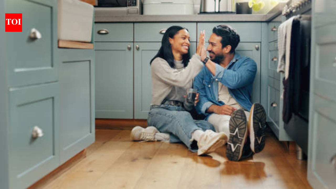 Tough times don’t last, strong couples do: 10 quotes to prove it