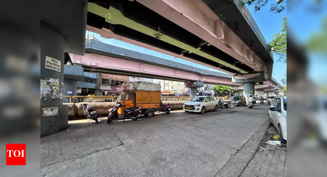 SUV runs over man sleeping on road under Karvenagar flyover | Pune News ...