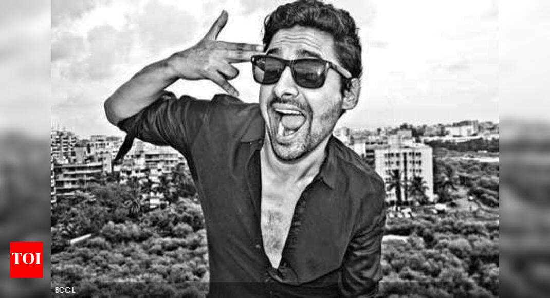 I learnt effortless acting from Soumitra Chatterjee: Chandan | Bengali ...