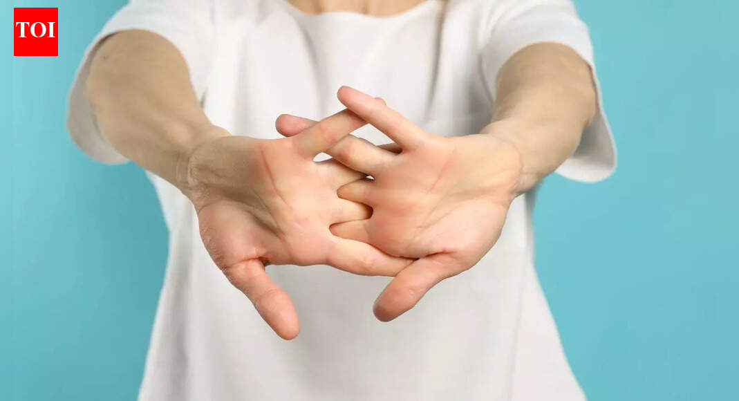 Why your joints crack and pop: 5 common causes, risks, and prevention ...